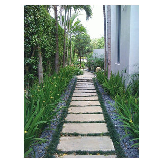 Tropical Modern - Modern - Landscape - Miami - by Fernando Wong Outdoor ...