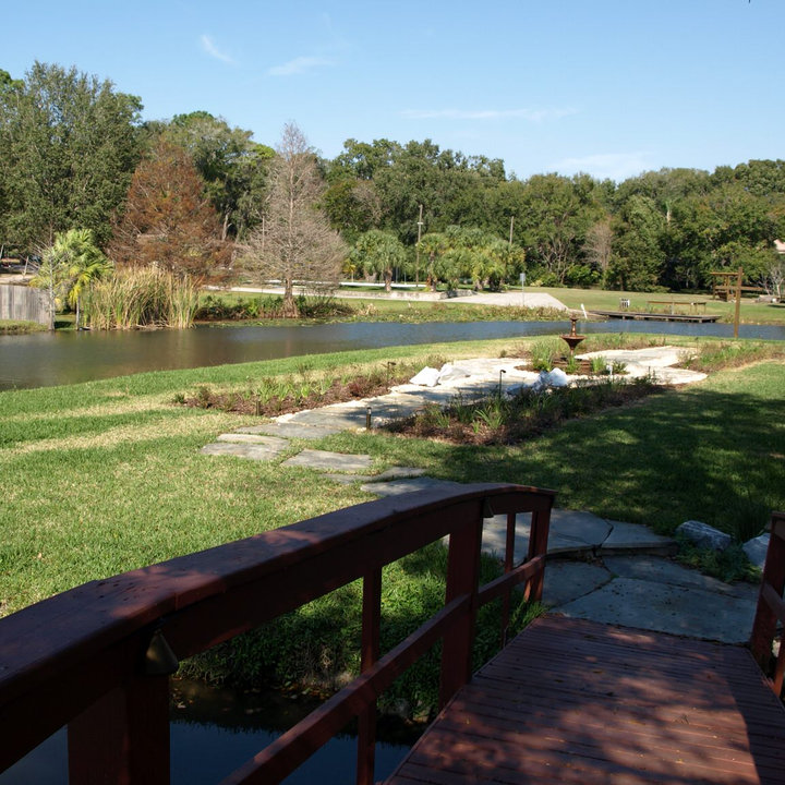 Lakefront Landscape - Photos & Ideas | Houzz