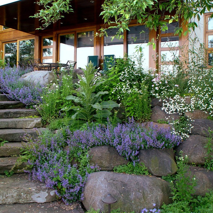 Riverfront Landscape - Photos & Ideas | Houzz