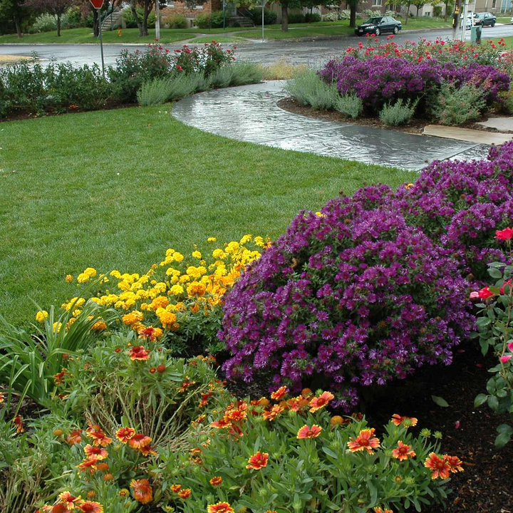 75 Victorian Front Yard Landscaping Ideas You'll Love - October, 2024 ...