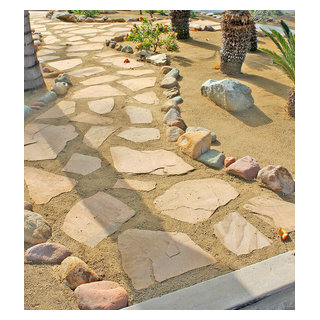 Walkway Installation--Flagstone & Decomposed Granite - Traditional ...