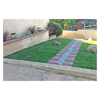 Walkways Installation--unique red paver & concrete - Traditional ...