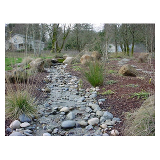 Water Features - Traditional - Landscape - Portland - by JP Stone ...