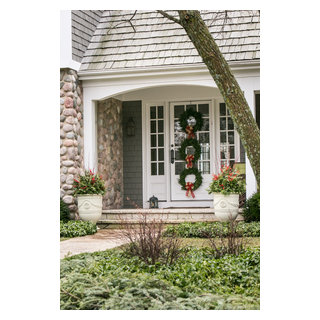 Winter Decor - Transitional - Landscape - Chicago - by Greenhaven ...