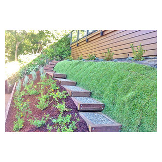 Wood Planter on a Slope - Traditional - Landscape - Los Angeles - by ...