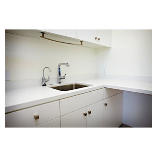 Caesarstone Pure White Laundry Room Countertop - Contemporary - Laundry ...