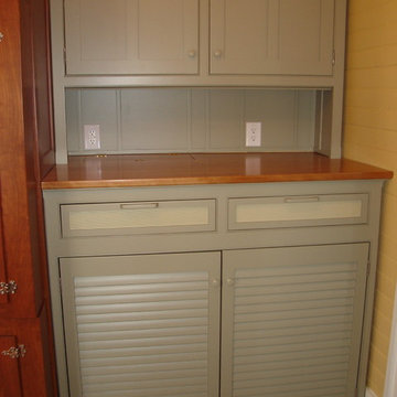 Hidden Washer Dryer Door - Photos & Ideas | Houzz
