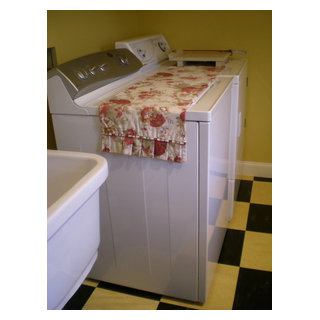 French Country Mud Laundry Room Yellow/Red Toile - Traditional ...