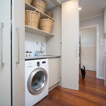 Laundry Room Off Kitchen - Photos & Ideas | Houzz