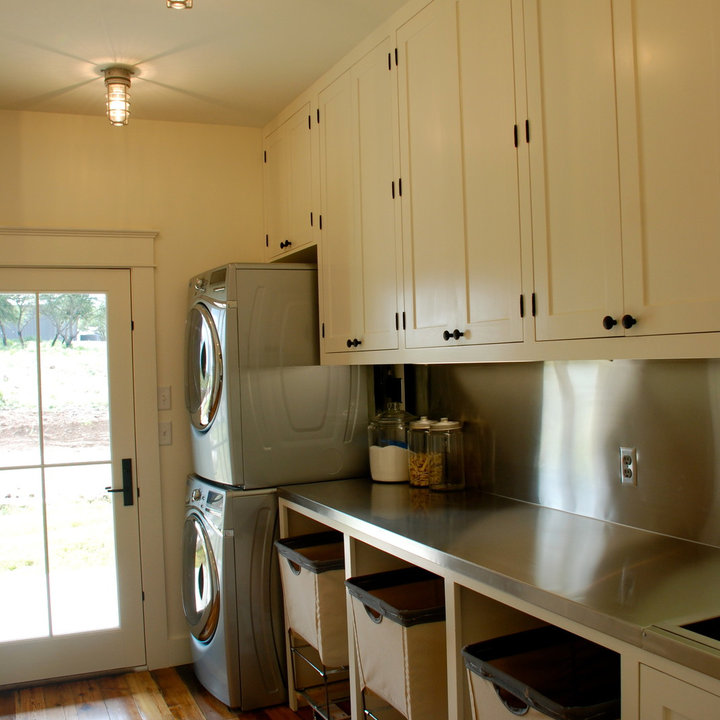 75 Traditional Laundry Room Ideas You'll Love - January, 2025 | Houzz