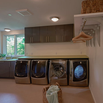 75 Linoleum Floor Laundry Room with an Undermount Sink Ideas You'll ...