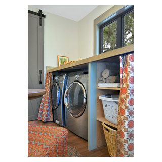 Low Country - Laundry Room - Charleston - by Robert Paige Cabinetry LLC ...