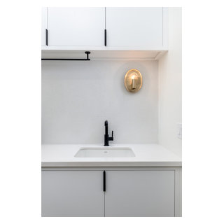 Squaw Peak - Modern - Laundry Room - Phoenix - by Elz Design | Houzz