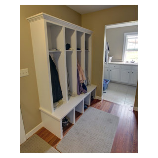 Sunbeam Family Farmhouse - Farmhouse - Laundry Room - Columbus - by ...