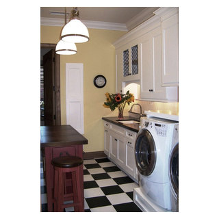 Traditional Laundry Room - Traditional - Laundry Room - San Diego | Houzz
