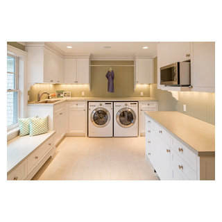 Traditional Laundry Room - Traditional - Laundry Room - Omaha | Houzz