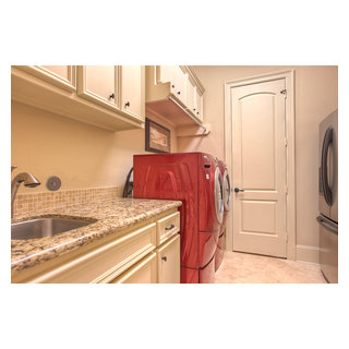 Traditional Laundry Room - Traditional - Laundry Room - Houston | Houzz