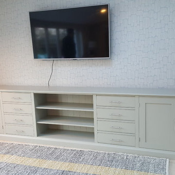 Long Low Entertainment Unit - Photos & Ideas | Houzz