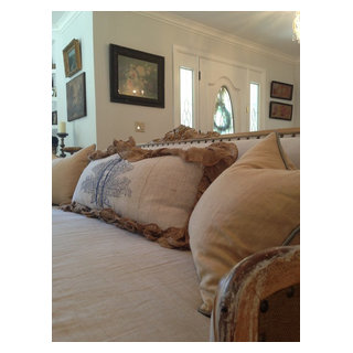 Alamo Reading Room - Shabby-chic Style - Living Room - San Francisco ...