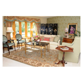 Antique Collector's Showplace - Traditional - Living Room - Chicago ...