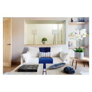Astell Street - Modern - Living Room - London - by HUX London | Houzz