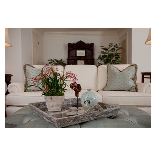 Atlanta Emory Traditional Residence - Traditional - Living Room ...