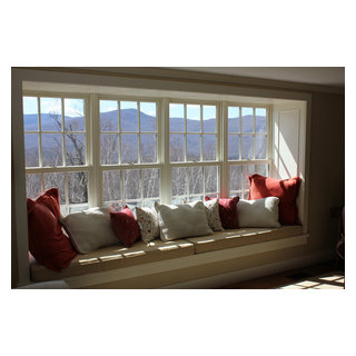 Bay Window build out - Classique - Salon - Manchester - par Lijoi ...