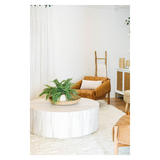 Becca Tilley's Townhouse - Living Room - Los Angeles - by Realm Design ...