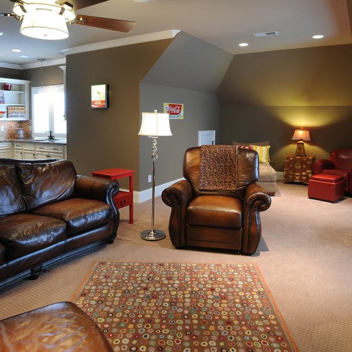 Small Bonus Room - Photos & Ideas | Houzz