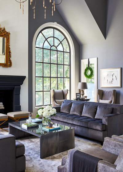 See How a Designer Tackles XXL Proportions in a Living Room