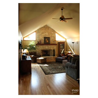 Family Room - Traditional - Living Room - Chicago - by Sharp Architects ...