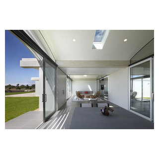 Griffith House - Contemporary - Living Room - Sydney - by PopovBass | Houzz
