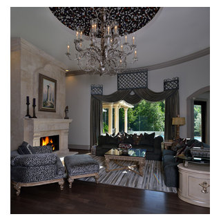 Houston - Traditional - Living Room - Houston - by Vining Design ...