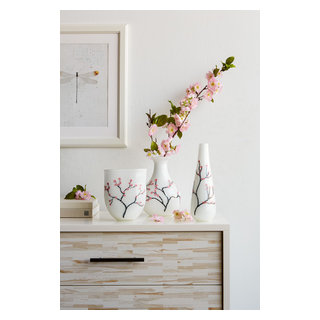 Isabella Collection | Handmade Glass Vases | Dynasty Gallery ...