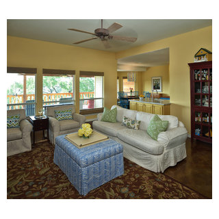 Lake Retreat - Traditional - Living Room - Austin - by Laura Manchee ...