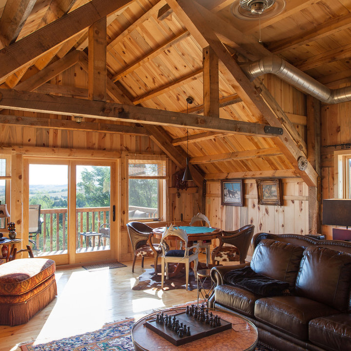 Barn Loft Living Space - Photos & Ideas | Houzz