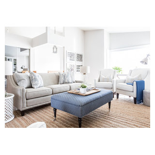 Maximizing a small living space - Traditional - Living Room - Montreal ...