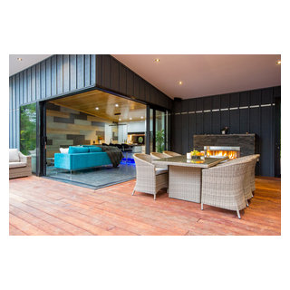 Mixed timber & concreate flooring on feature wall - Contemporary ...