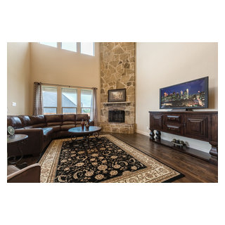 Model Home D/FW 3300 Square Feet - Klassisch - Wohnbereich - Dallas ...