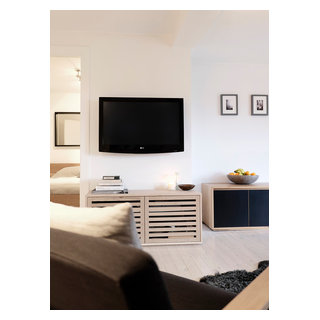 My Houzz: A Minimalist Home That's Anything but Bare - Modern - Living ...