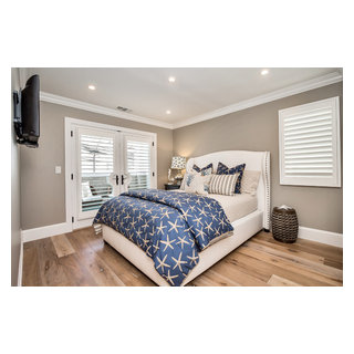 One One Five - Beach Style - Living Room - Orange County - by Ian ...