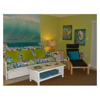 Retro Beach Style Cottage Decorating Ideas with White Futon - Beach ...