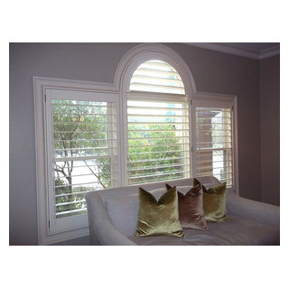 San Antonio Triple Window with Center Arch - Traditional - Living Room ...