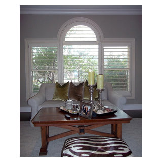 San Antonio Triple Window with Center Arch - Traditional - Living Room ...