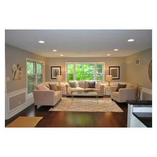 Savvy Suburban Staging! - Midcentury - Living Room - Chicago - by ...
