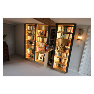 snug library shelves - Farmhouse - Living Room - Oxfordshire - by ...