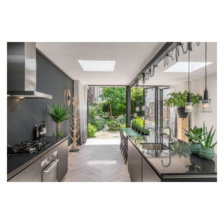 Solarlux Ecoline/Highline Bi-Fold Door - Modern - Kitchen ...