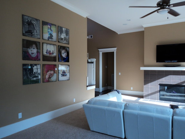 20 Great Ways to Display Family Photos