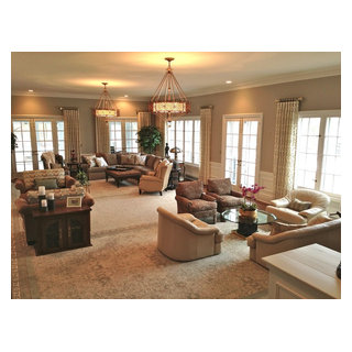 Stately Update - Traditional - Living Room - Chicago - by Lellbach ...