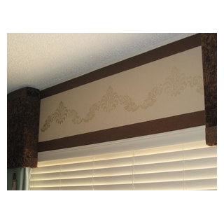 Stenciled Design for Window Valance with painted border - Salon - Los ...